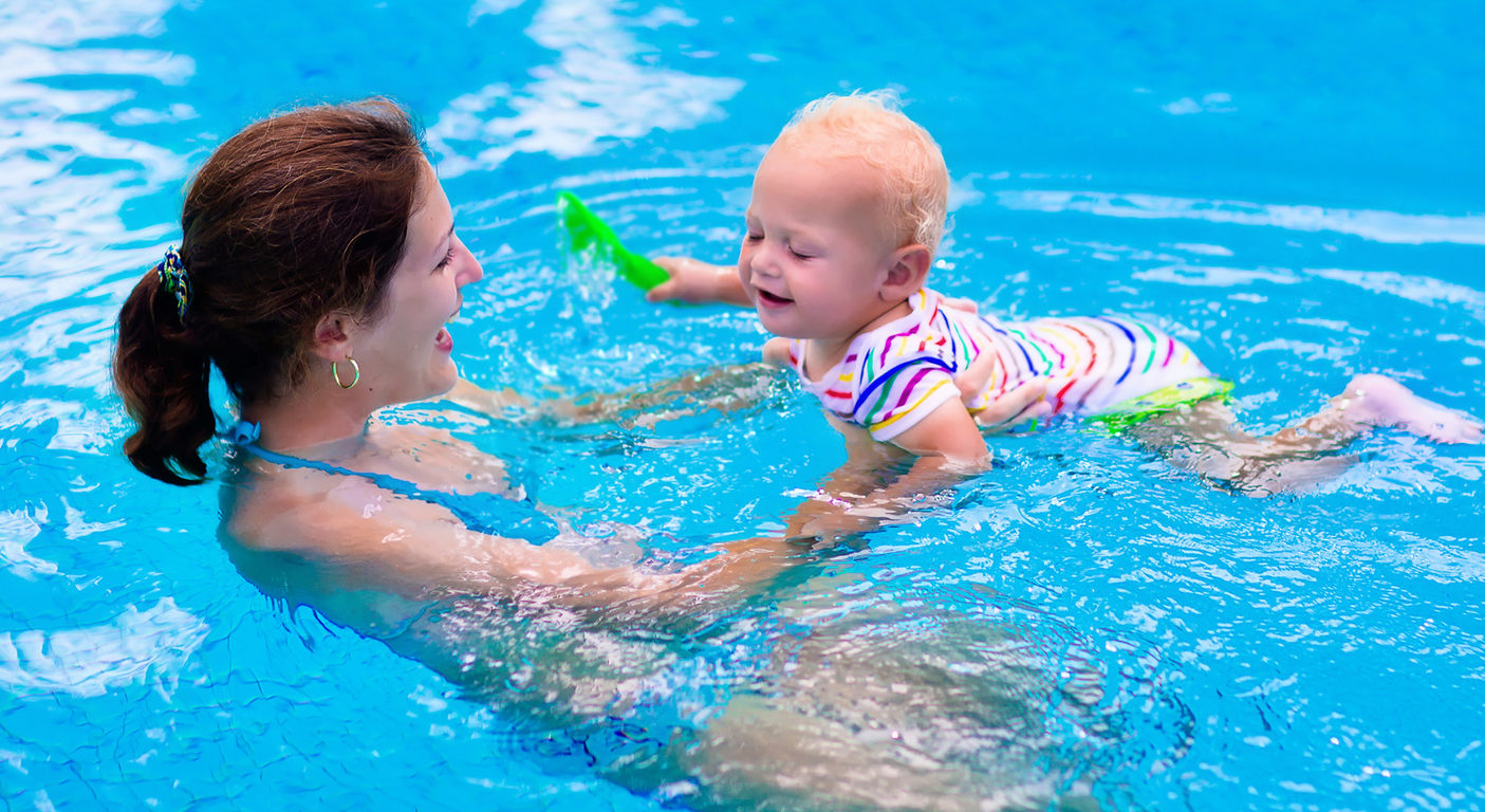 Infant Swimming Resource: So umstritten ist das Baby-Schwimmtraining ...