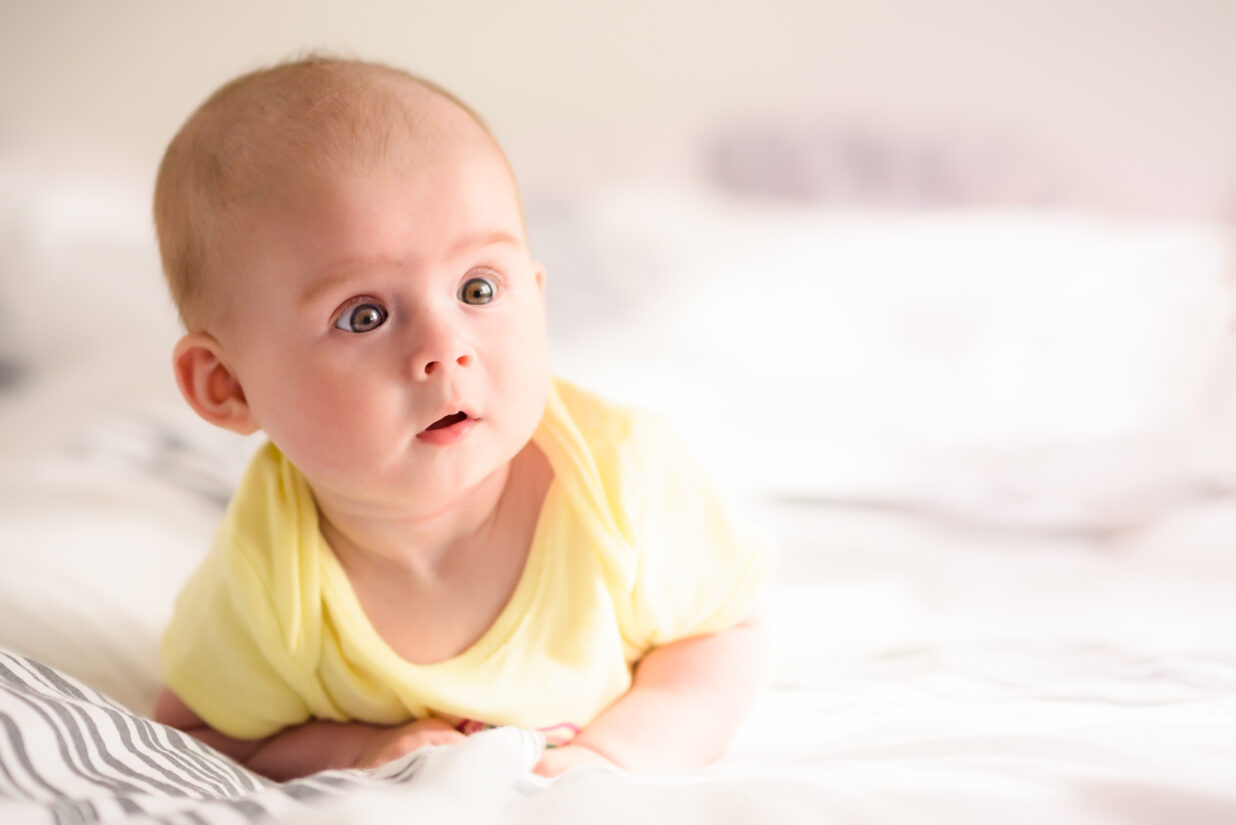 Der Pinzettengriff: Meilenstein in der Baby-Feinmotorik